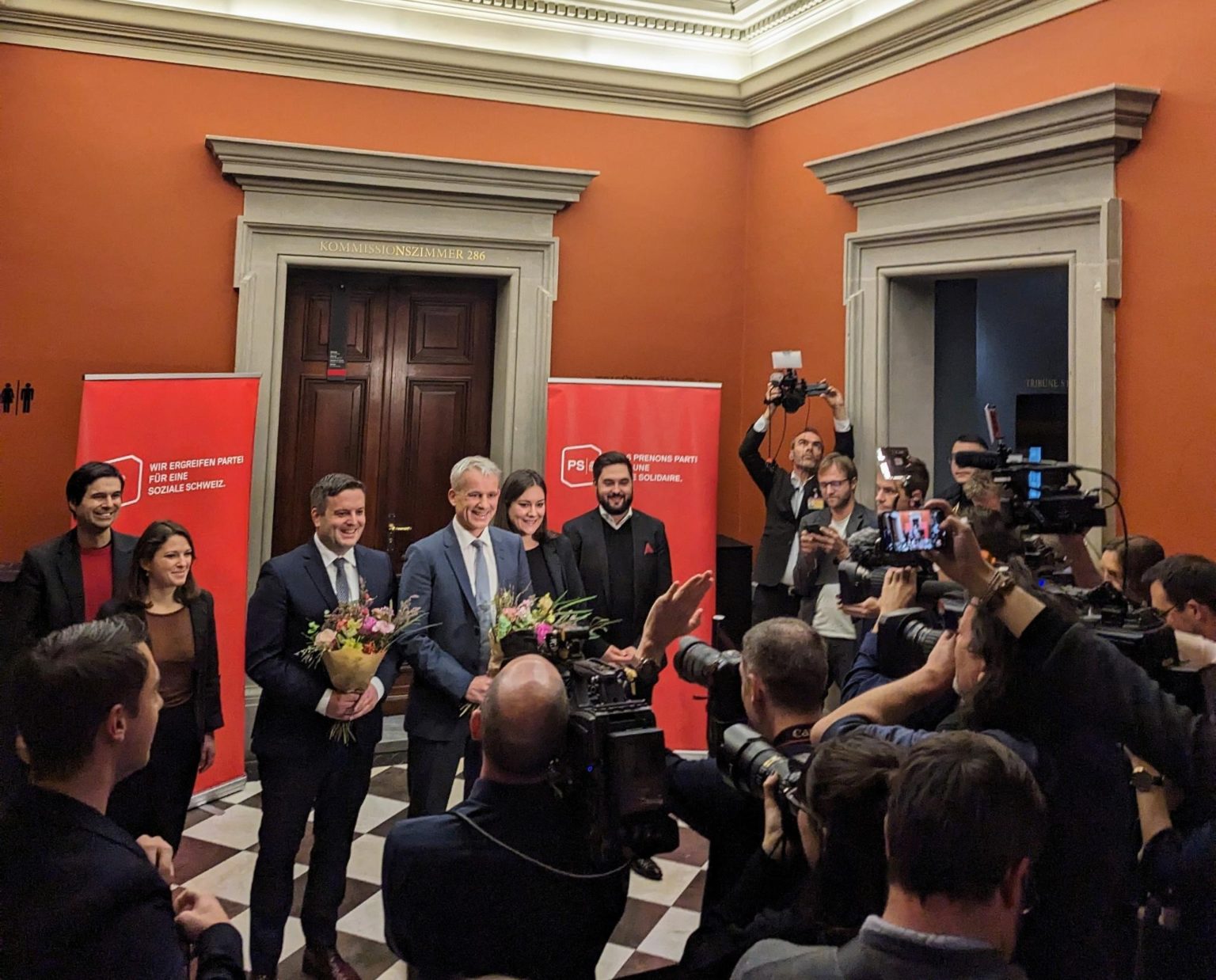 Bundesratswahlen: SP präsentiert Zweierticket mit Beat Jans und Jon ...